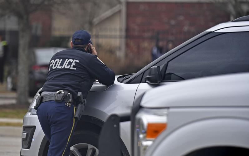 Baton Rouge police officer 'in very serious condition' after motorcycle ...