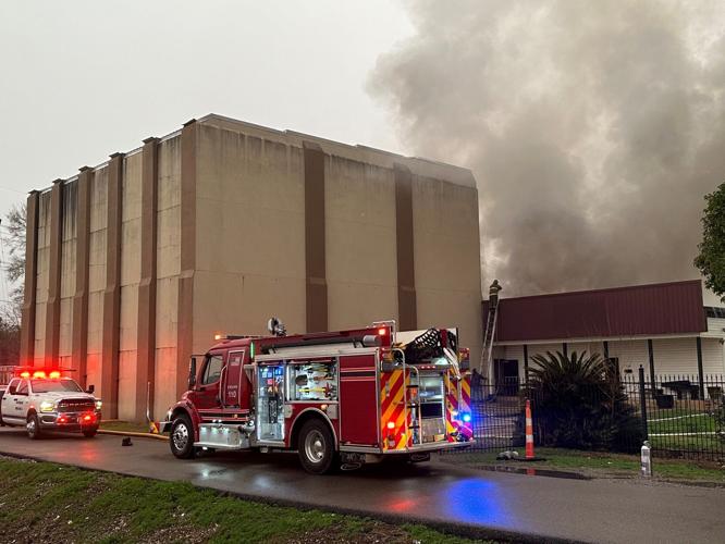 Firefighters battle blaze at Donaldsonville building | Ascension ...