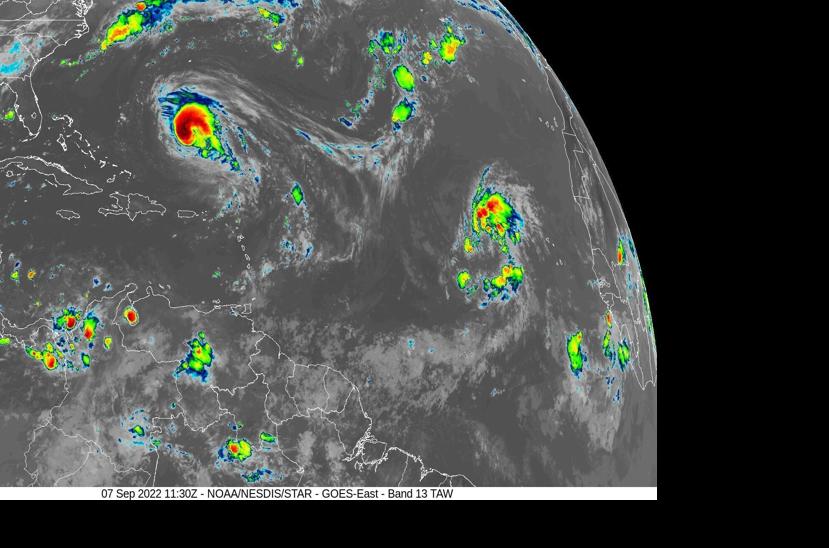 Hurricane Earl forms; 1 of 4 systems in Atlantic, including Hurricane ...