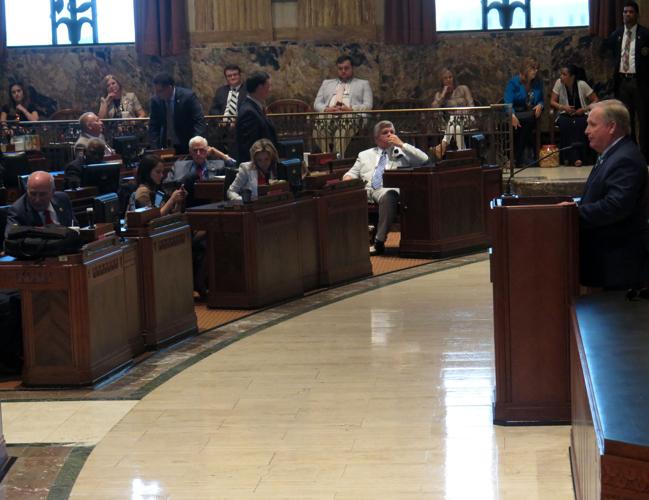 Governor vetoes bill touted as way to make colleges more efficient ...