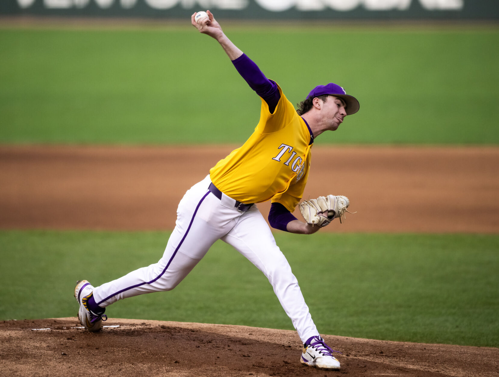 William Schmidt injury: Jay Johnson update on LSU starter | LSU ...