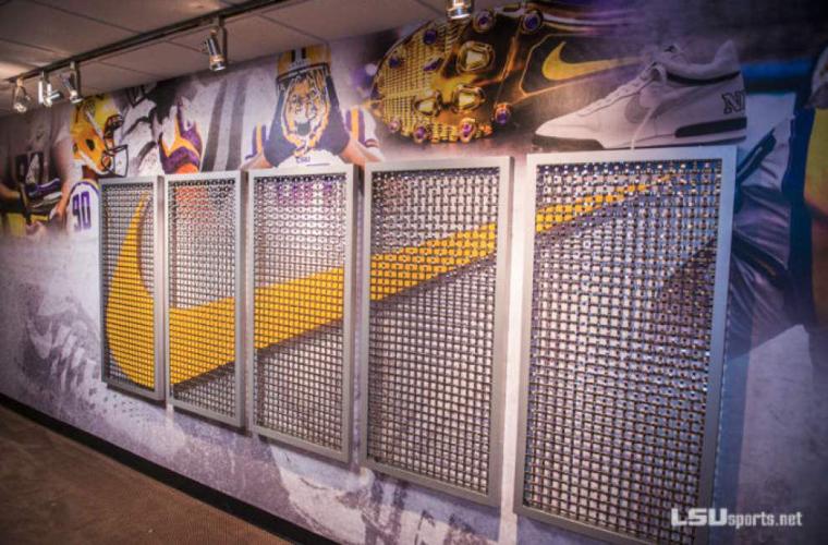 LSU reveals renovated game day locker room to players | LSU ...