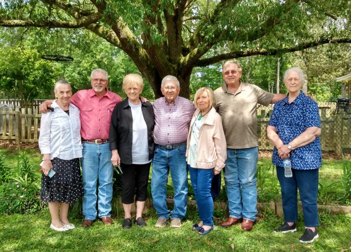 More than 60 Pittman descendants gather under Jackson oak trees to ...