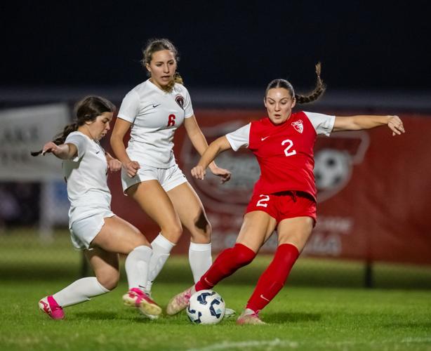 St. Joseph's defeats Fontainebleau to soccer semifinals | High School ...