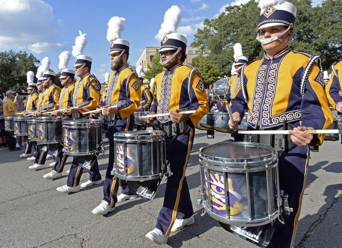 Homecoming: LSU puts on its best purple and gold for game day ...