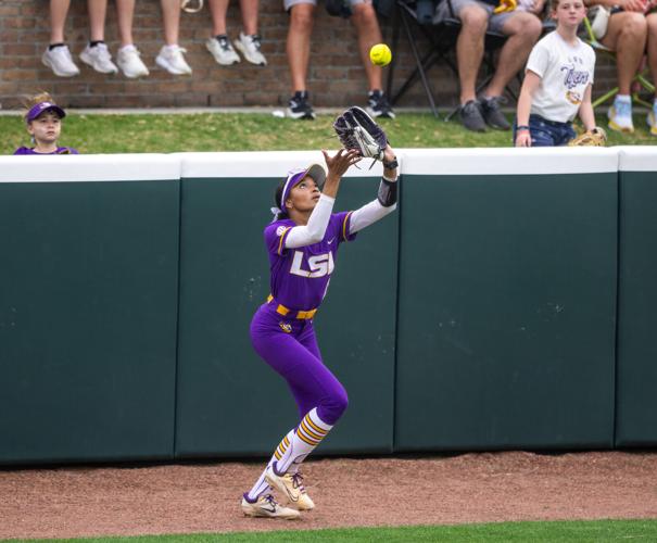 After run-rule win, LSU 'finds way' to slip past Alabama | LSU ...