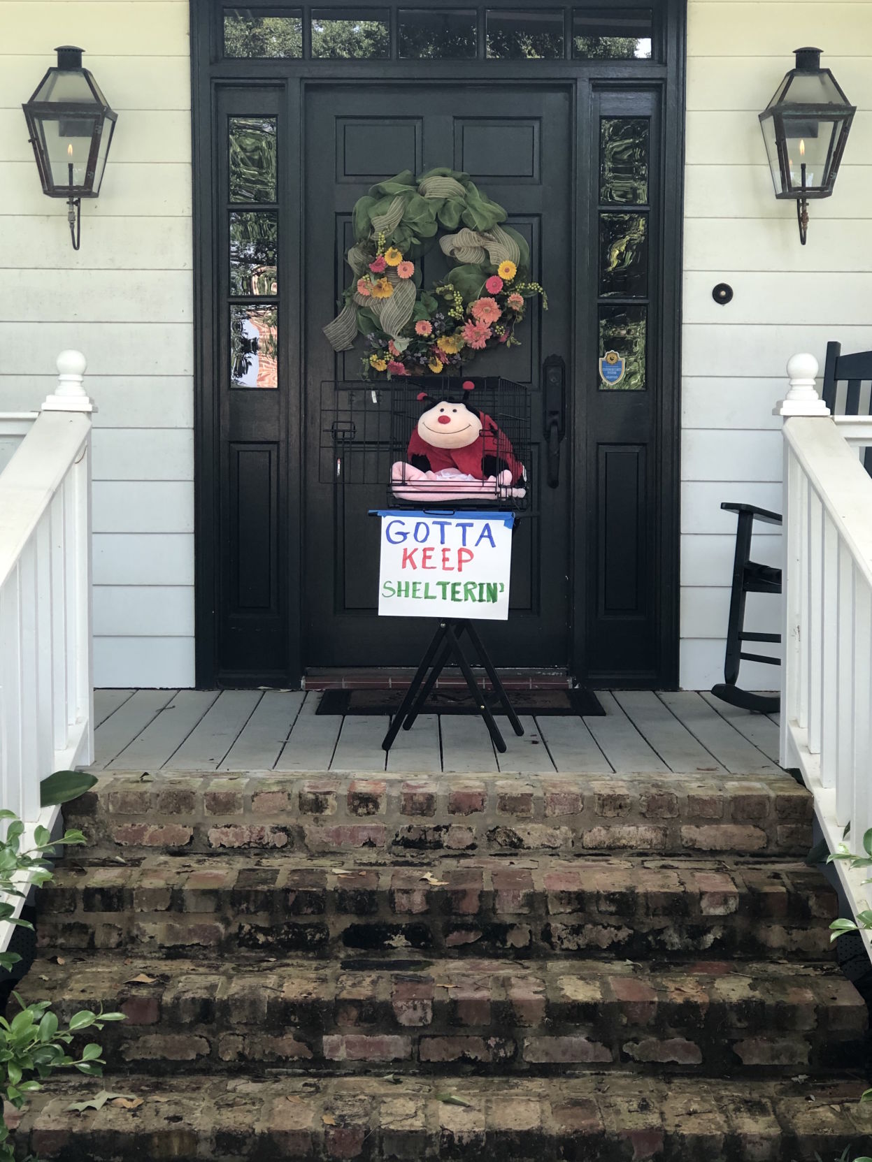 Acts of kindness: Front porch humor lightens the mood for walkers and ...