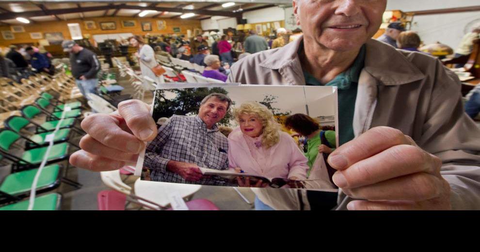 Sale of late ‘Beverly Hillbillies’ star Donna Douglas' belongings draws ...