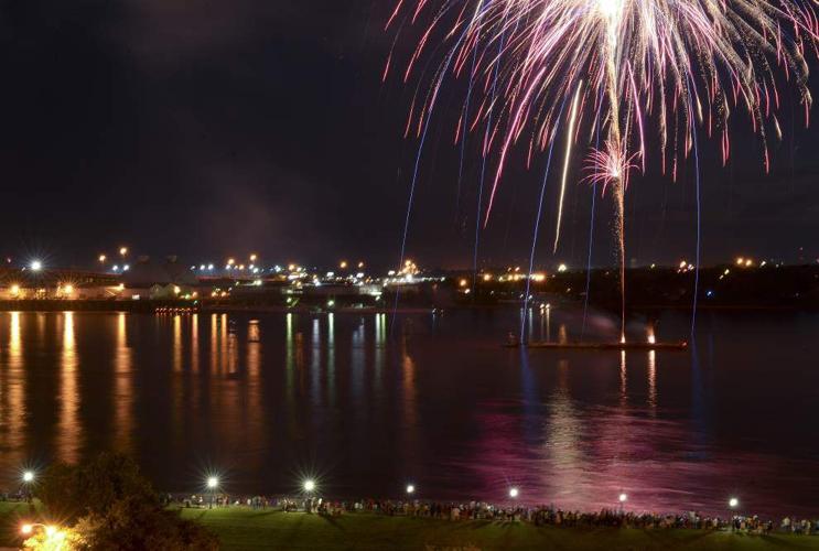 Photos: BR Fireworks | News | theadvocate.com