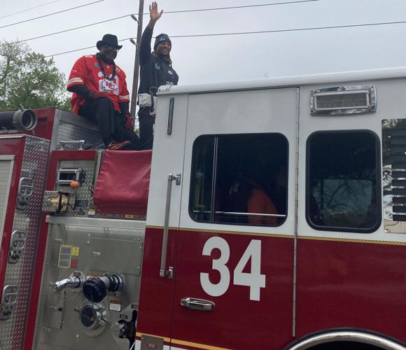 Super Bowl winning Justin Reid gets heroes welcome as he returns to ...