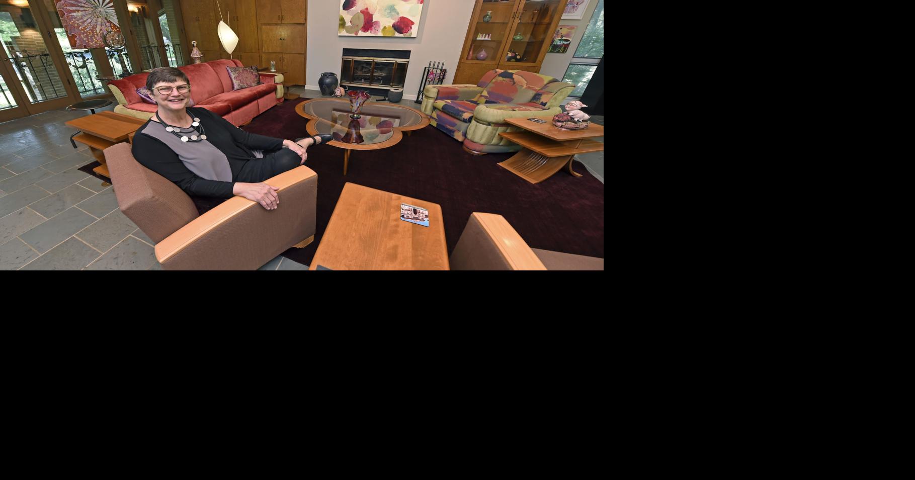 With this many levels, this contemporary Baton Rouge home is a step ...