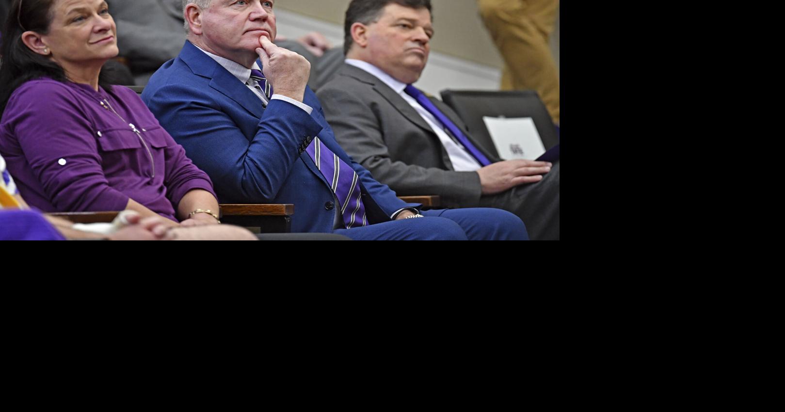 Our readers offered beaucoup advice to LSU Coach Brian Kelly; Smiley ...