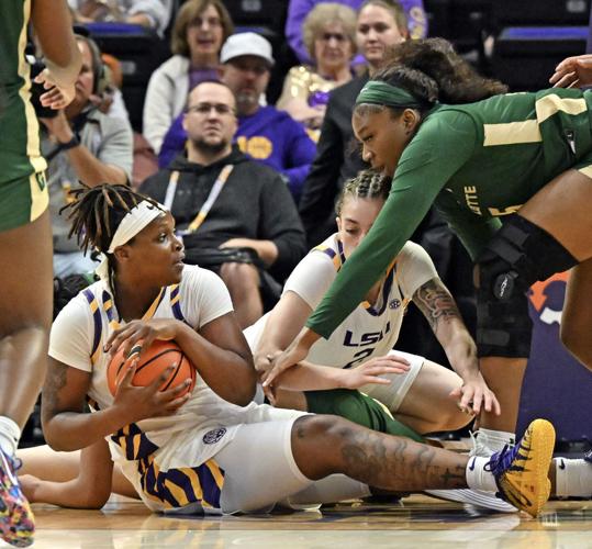 Why LSU’s Kim Mulkey isn’t sticking with one starting lineup | LSU ...