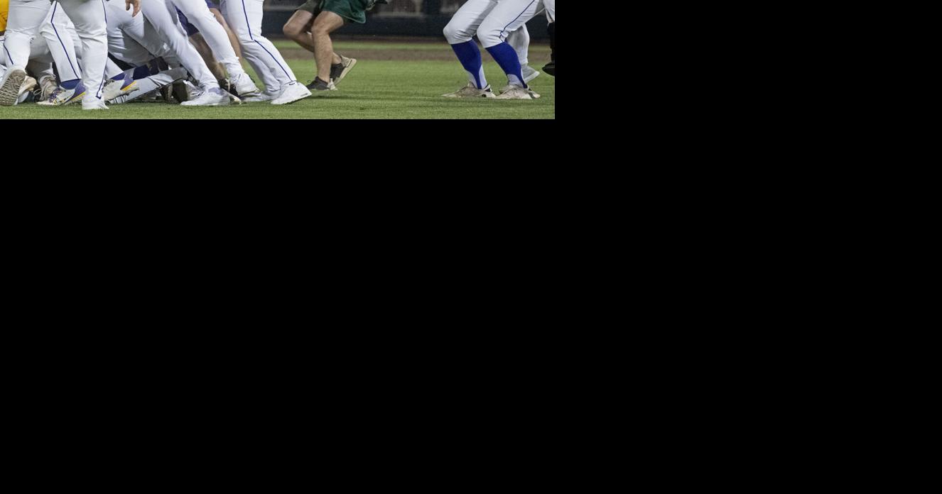 LSU's Paul Skenes helped injured Alex Milazzo celebrate | LSU ...