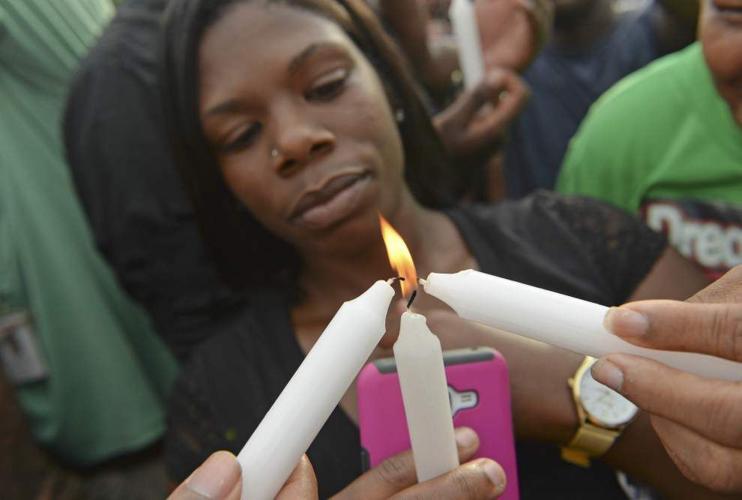 'I’m so outraged,' crowd at Baton Rouge prayer vigil for Alton Sterling ...