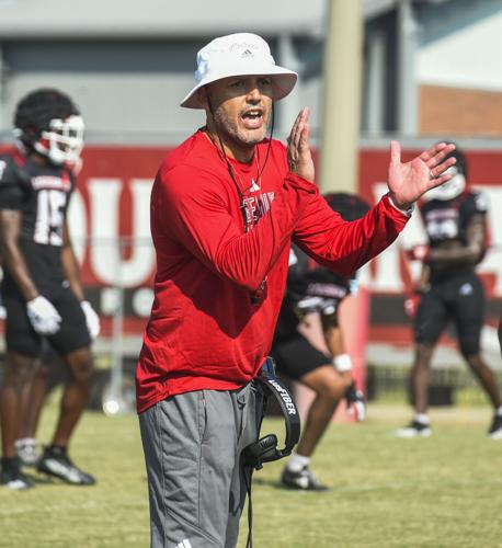 UL's new defensive mind wastes no time winning over unit | UL Ragin ...