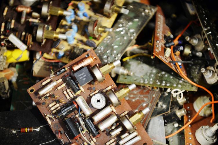 Photos: Inside Lullaby Sound Design tube amplifier workshop | Photos ...