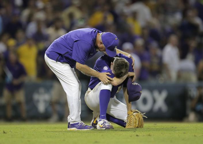Press pause: LSU pitcher Devin Fontenot processed heartbreaking end by ...