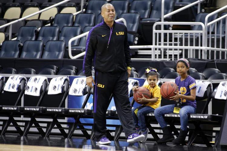 Johnny Jones returns to Baton Rouge with LSU basketball team: 'Whatever ...