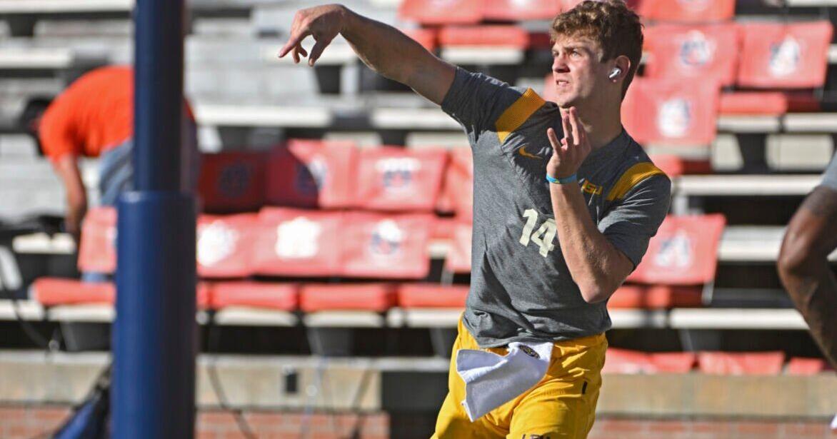 LSU QB Walker Howard entering NCAA transfer portal | LSU | theadvocate.com