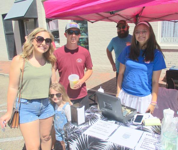Food trucks serve up treats on Mattie Street in Denham Springs ...