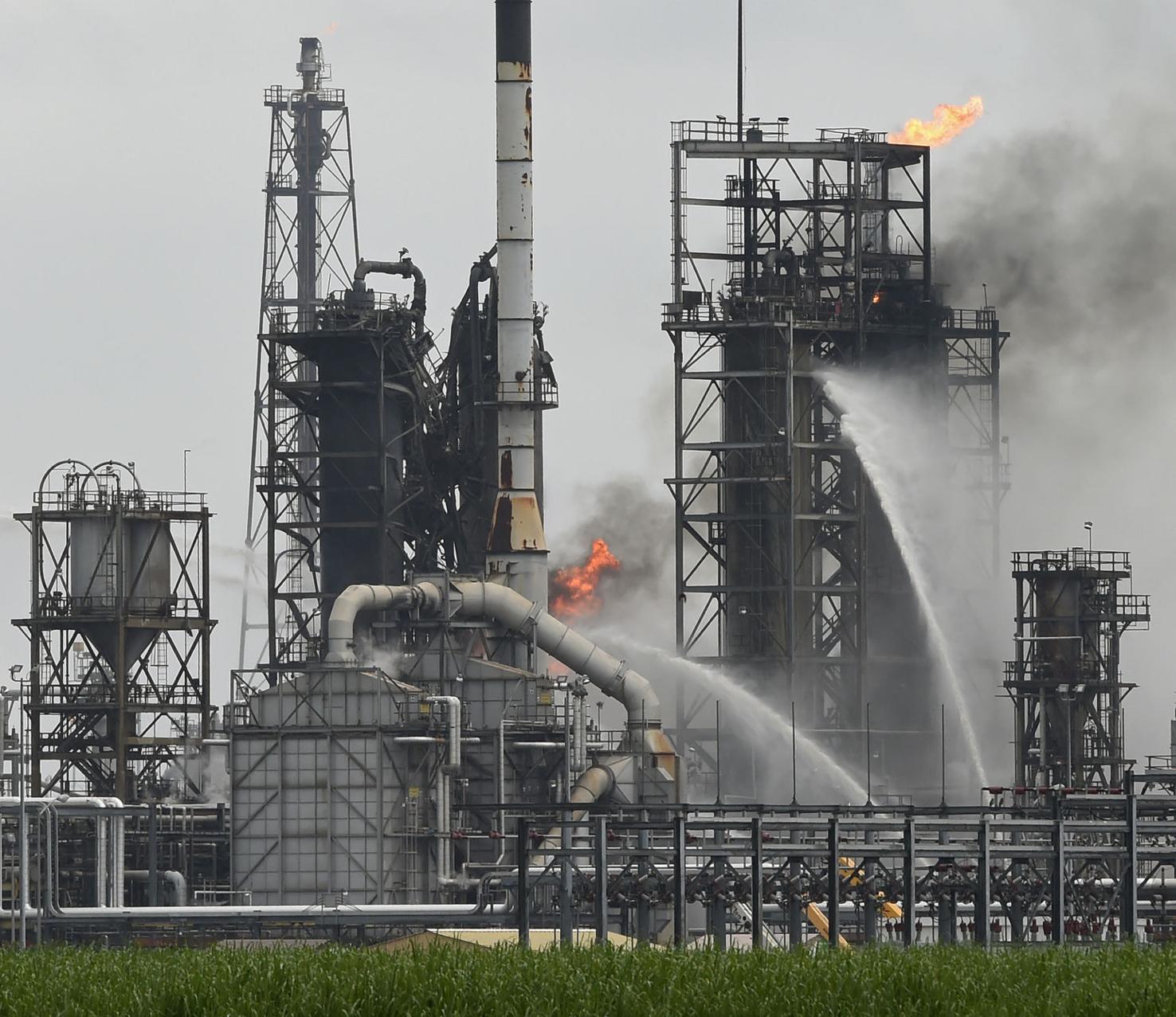 Why high water isn't affecting the damaged Motiva refinery | Business ...