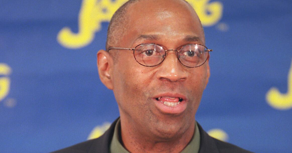 Former Southern athletic director Floyd Kerr dies | Southern ...