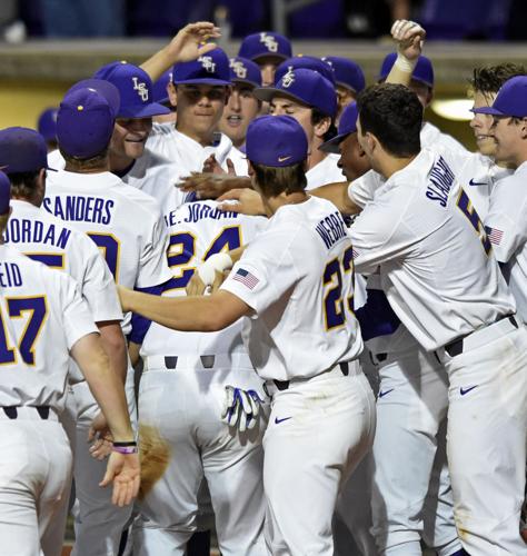 LSU loses another lead late, as Arkansas rallies for three runs in the ...