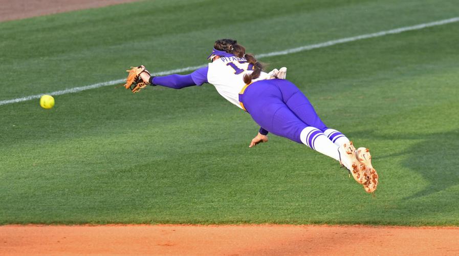 LSU softball team rallies to beat UL Ragin' Cajuns | LSU | theadvocate.com