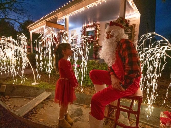 St. Francisville all dressed up for holiday season with Christmas in ...