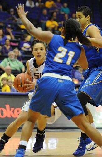 Akilah Bethel keys LSU women over UC Santa Barbara | LSU | theadvocate.com