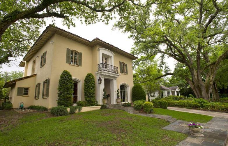Back home on the lakes: Former Congressman Henson Moore’s home filled ...