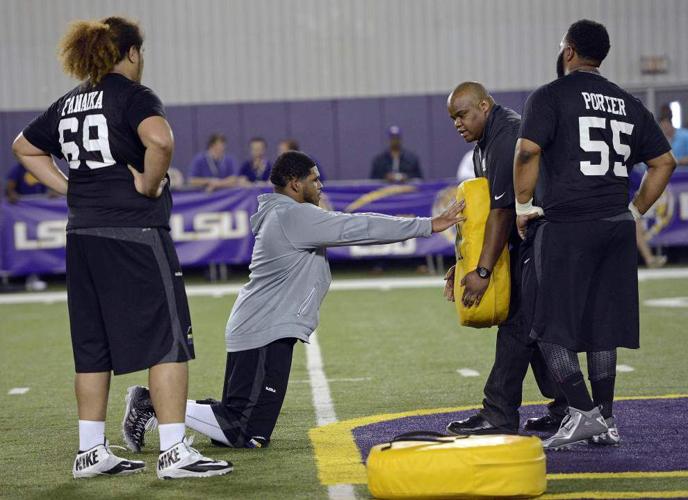 Photos: Benching 100s of pounds, running 40-yard dashes all in a day's ...