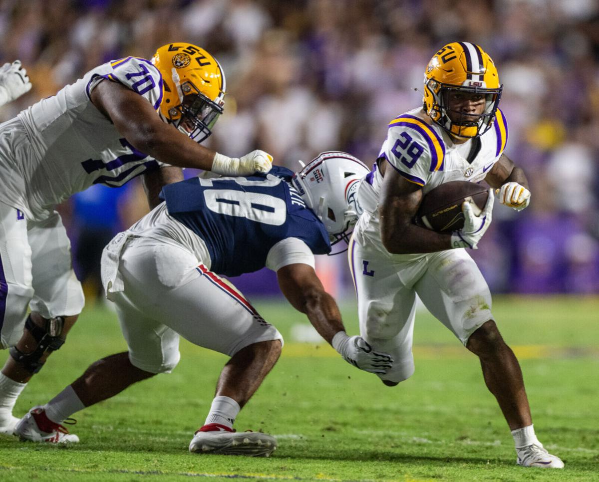 Caden Durham, CJ Daniels to practice before LSU-Ole Miss ...