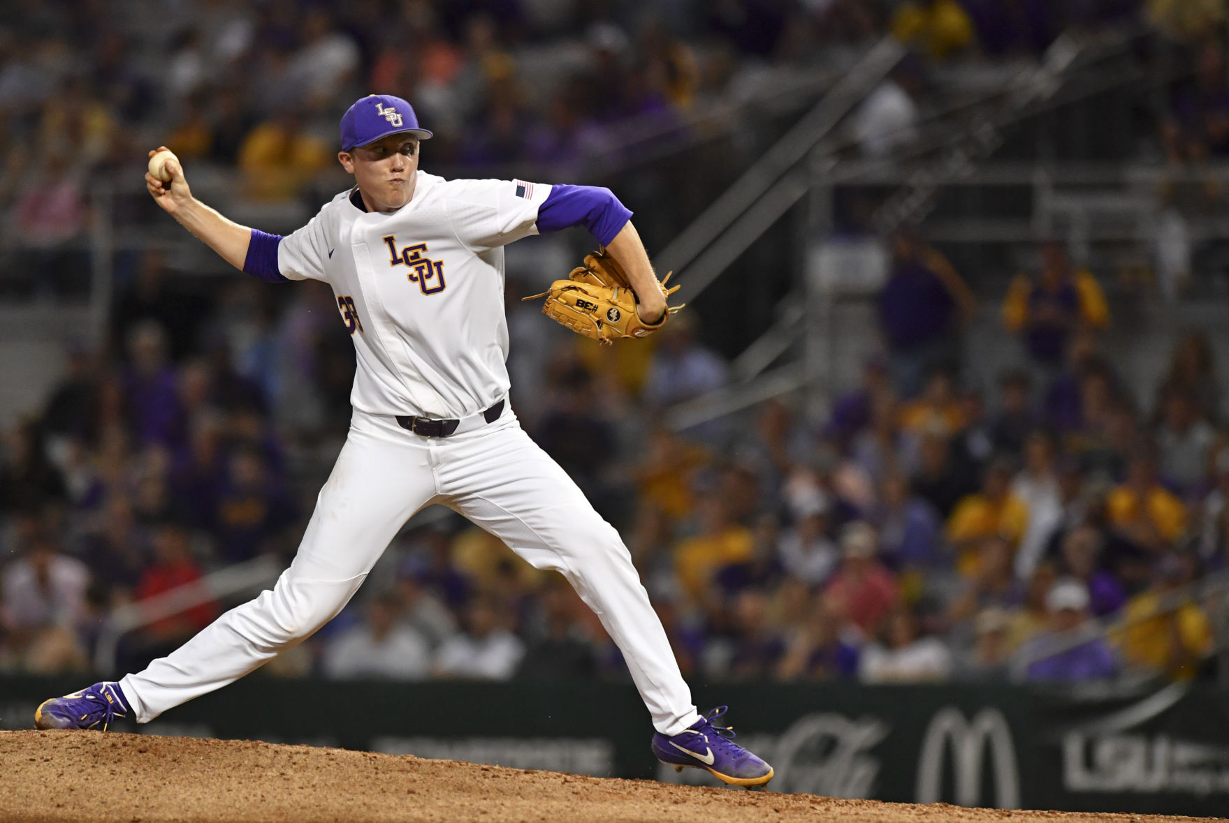 Paul Mainieri keeping Zack Hess in LSU bullpen, hoping to use him more ...