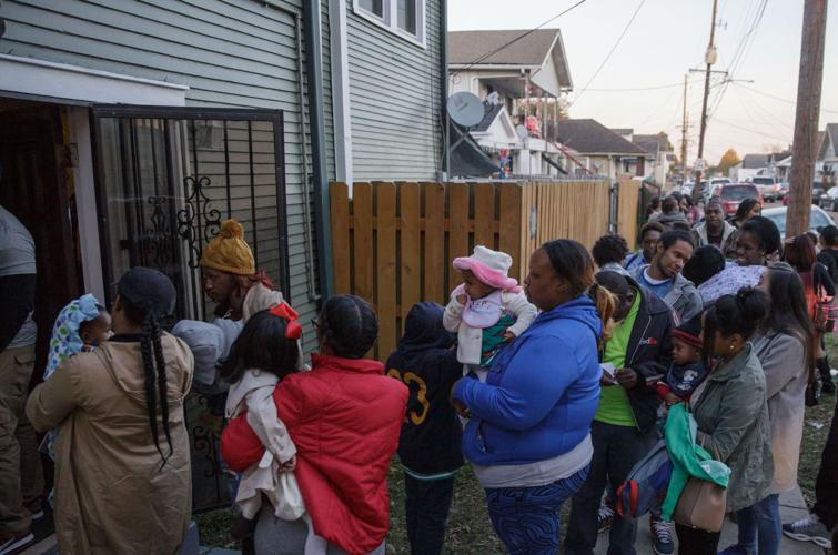 Cheer through the years: 7th Ward Santa Fred Parker continues Christmas ...
