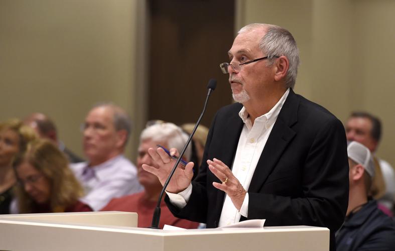 Controversial 425-home Lakes at Jones Creek development narrowly passes ...