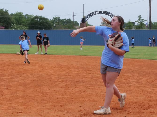 Zachary High softball holds camps for young players | Zachary ...