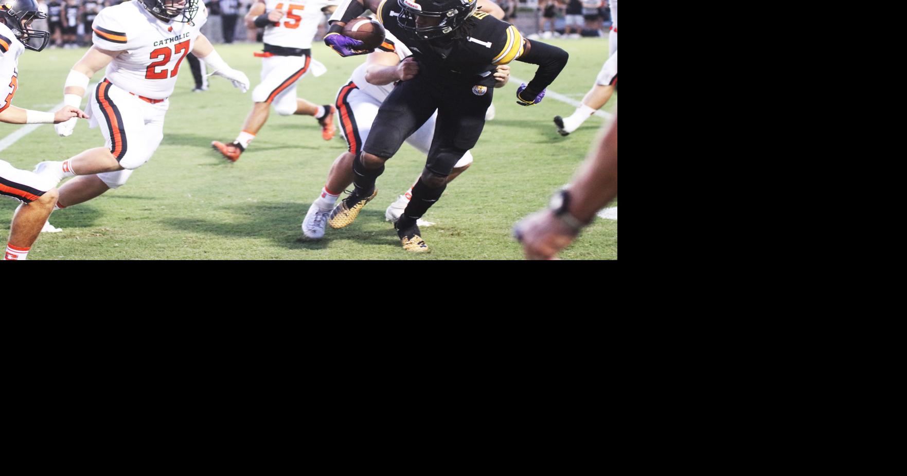 Family tradition: University High's Jardin Gilbert excels in football ...