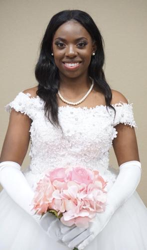 AKA's Eta Chi Omega Chapter presents 19 debutantes | Entertainment/Life ...