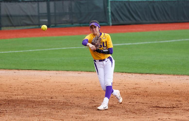 With sterling defense behind them, LSU's Allie Walljasper, Sydney Smith ...