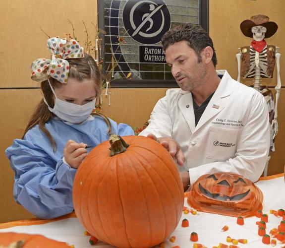 Photos: 'Operation Pumpkin' puts kids, doctors together to carve ...