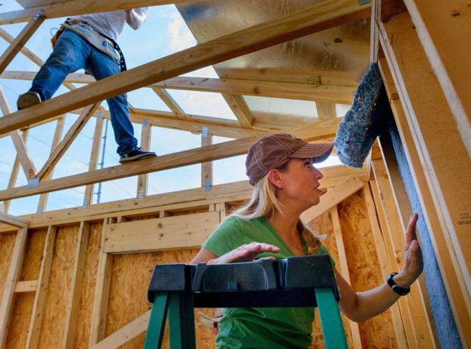 Turning blue jeans green: Sheryl Crow creates insulation for Katrina ...