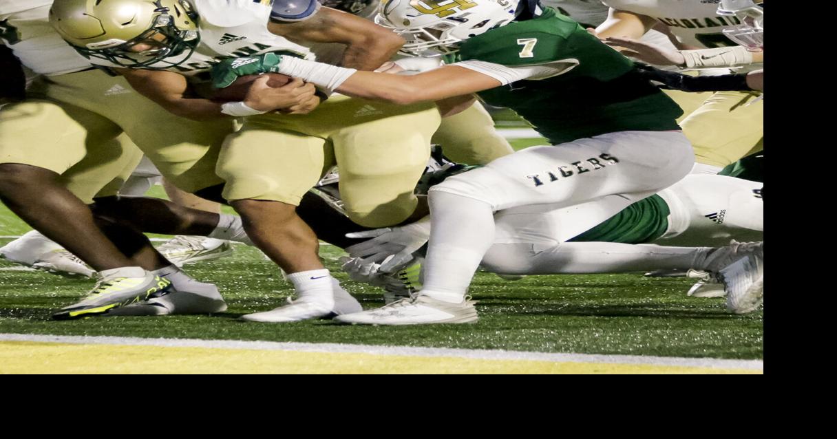 Wreckin' Rams ground out road win over Holy Cross to reach semifinals ...