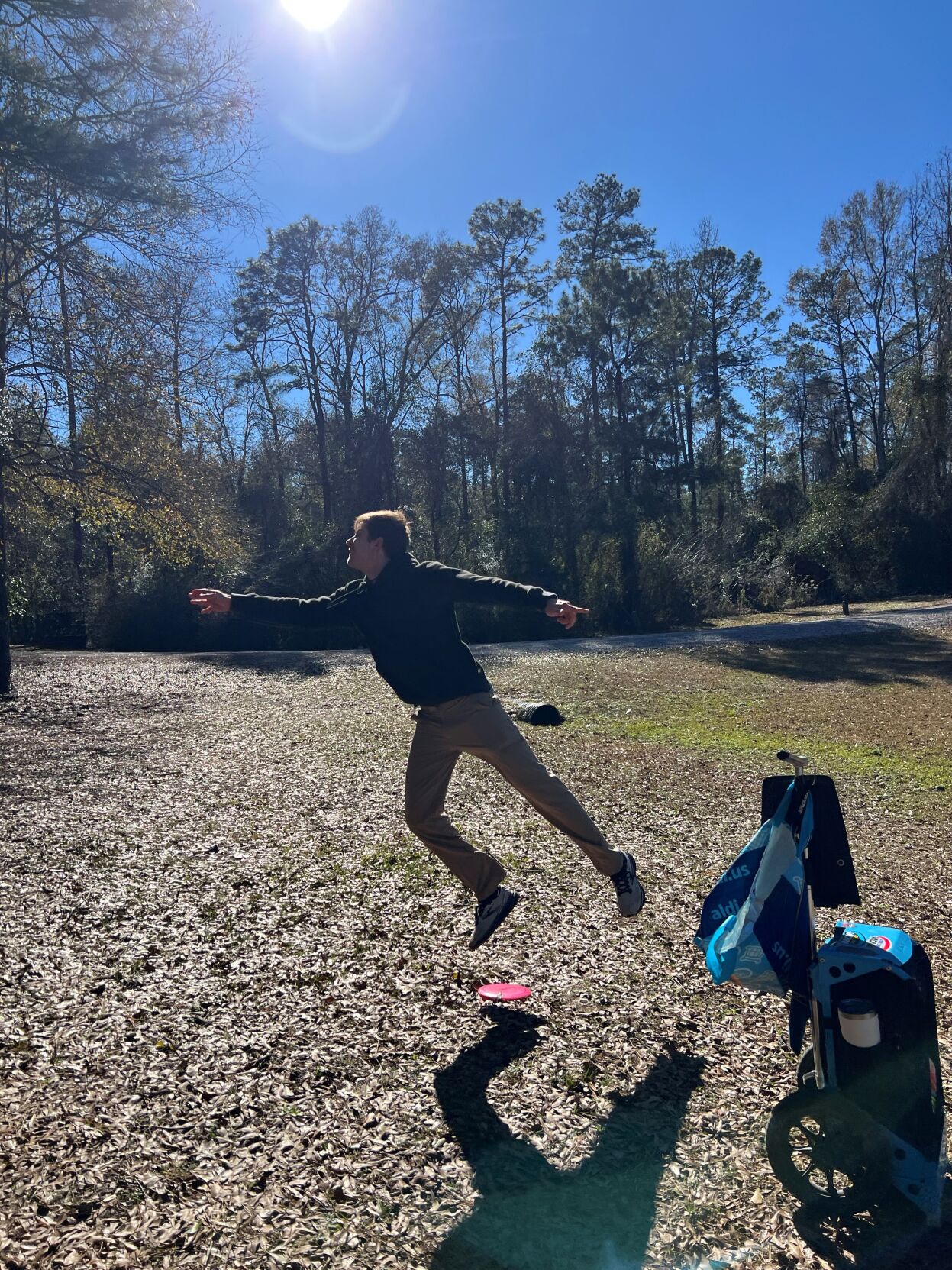 Jan Risher learns how to play disc golf from young teachers ...