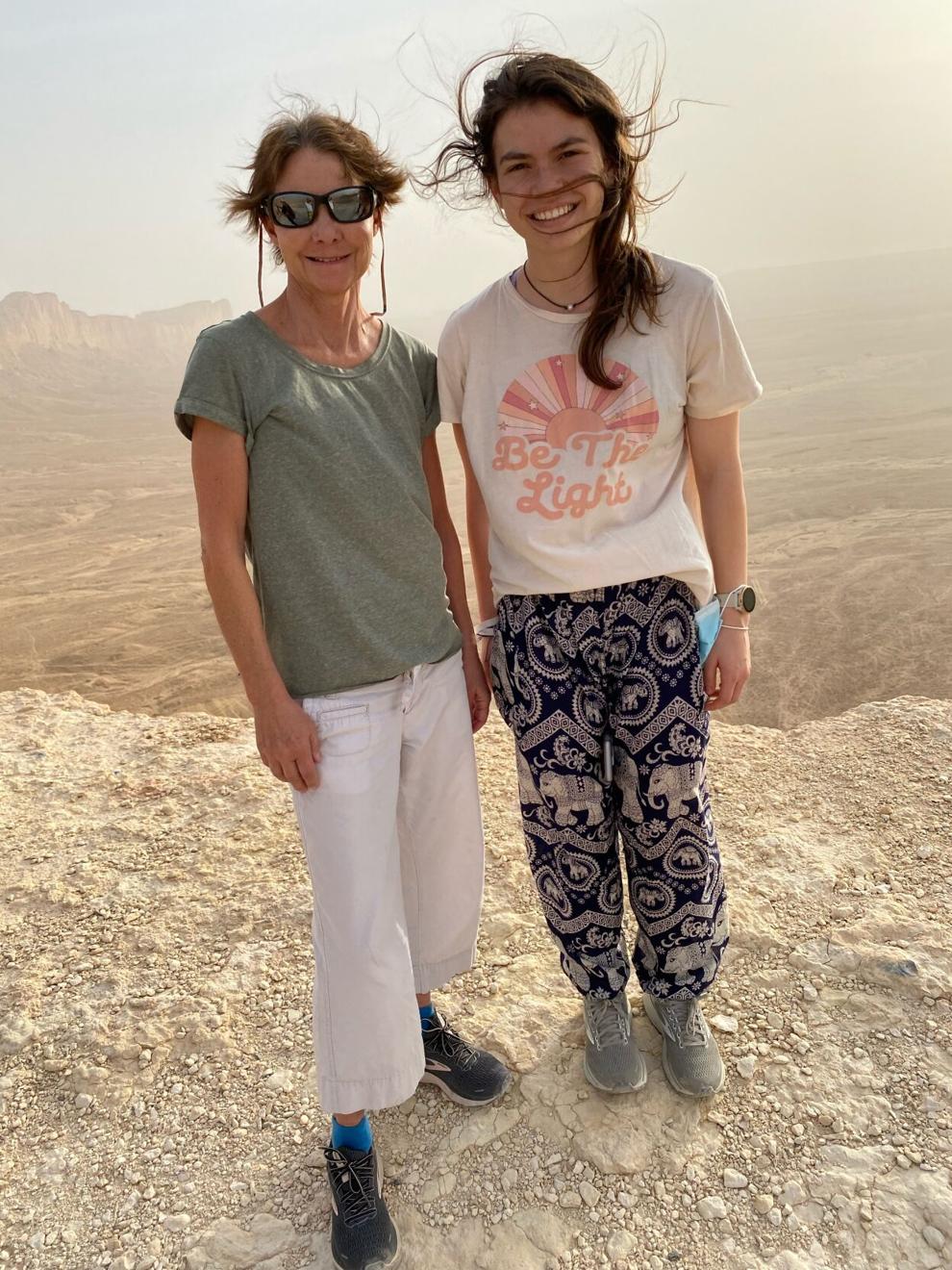 Two Louisiana women tackle grief, lung cancer by running in Saudi ...