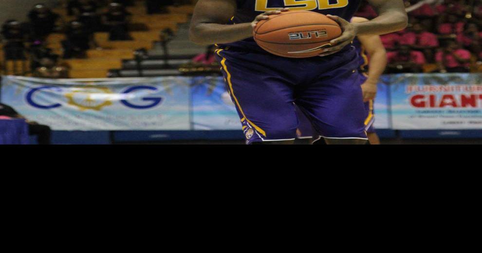 LSU’s Jarell Martin left out of starting lineup after fender bender ...