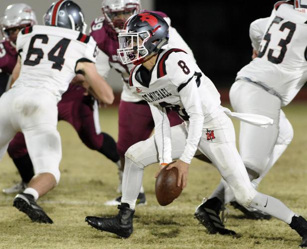 Le'Veon Moss, Istrouma dominate St. Michael in 44-14 to force first ...