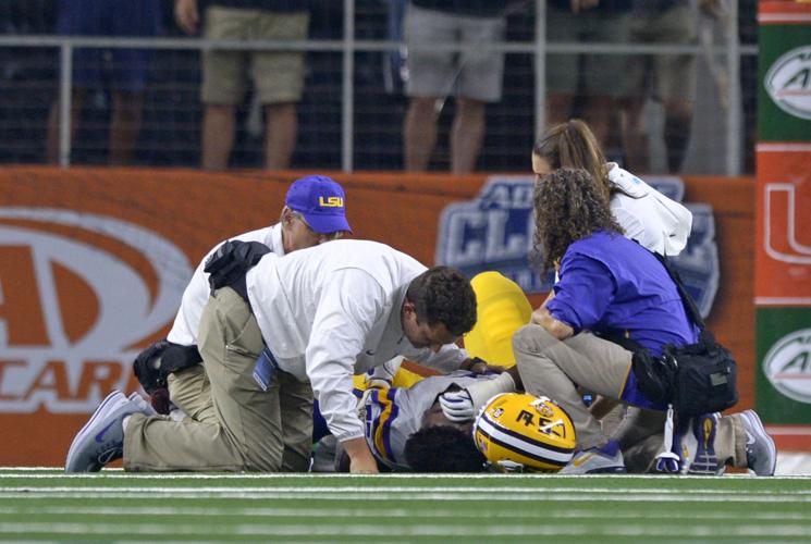 Injured star LSU pass rusher Chaisson out for season; Adrian Magee to ...