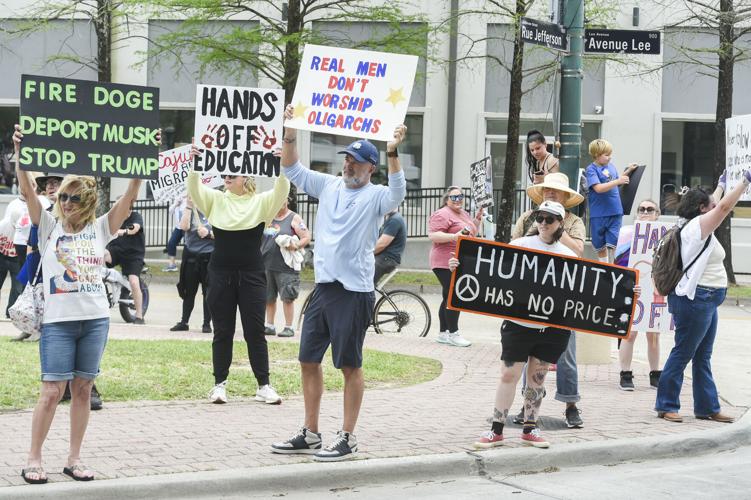 200 rally in Lafayette to protest Trump policies, cuts | News ...